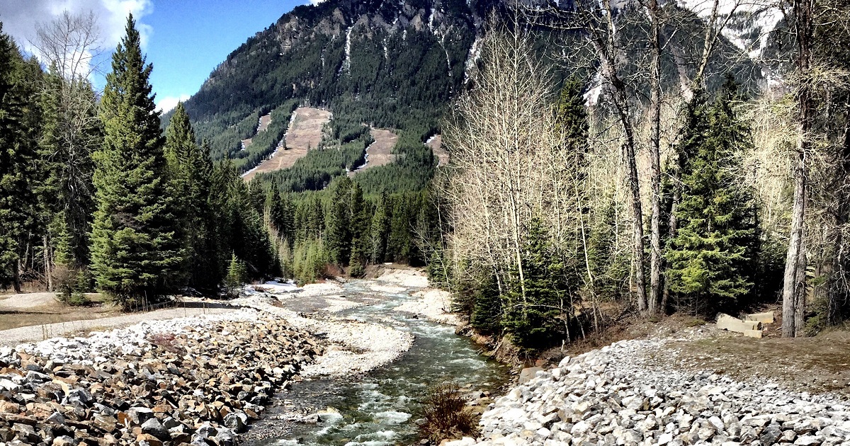 Upgrades To More Outdoor Community Spaces - Columbia Basin Trust